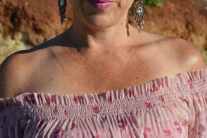 Off-the-shoulder, pink and floral girlie top: something different for ...