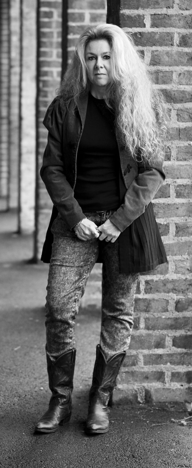 Author interview with the lovely Christina Courtenay